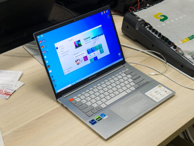 5 крутых ноутбуков до 100 тысяч рублей. От MacBook Air до мощнейшей ...