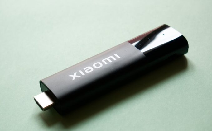 Забираем легендарную ТВ-приставку Xiaomi за бесценок. Она с легкостью ...